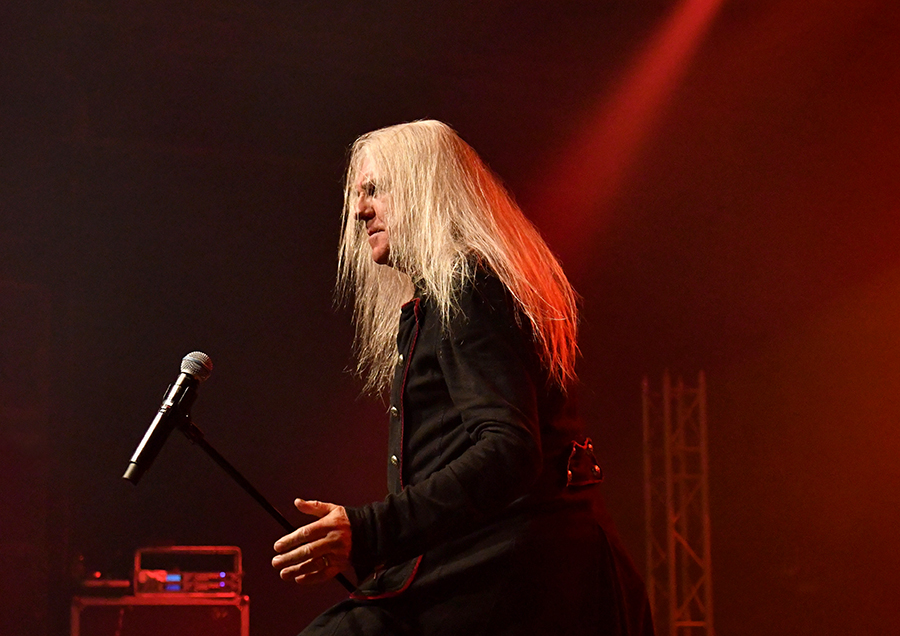 Heavy Metal music photography . Pictures of Saxon in concert