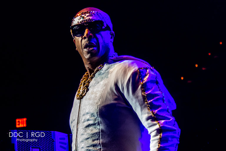 MC Hammer concert pictures. Hip Hop concert photography
