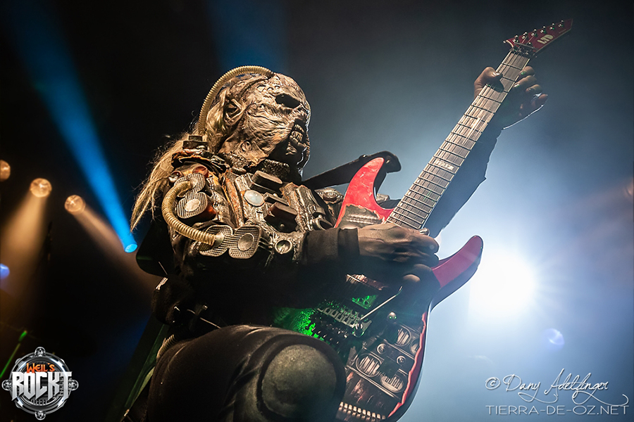 Heavy metal concert photography. Lordi concert pictures